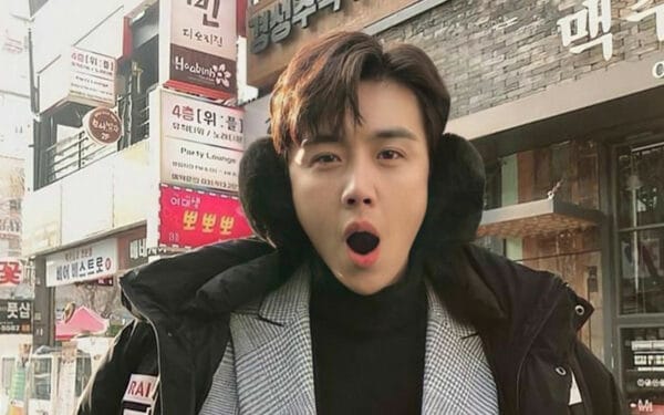 6 Model Rambut Comma Hair Keren ala Pria Korea Kekinian