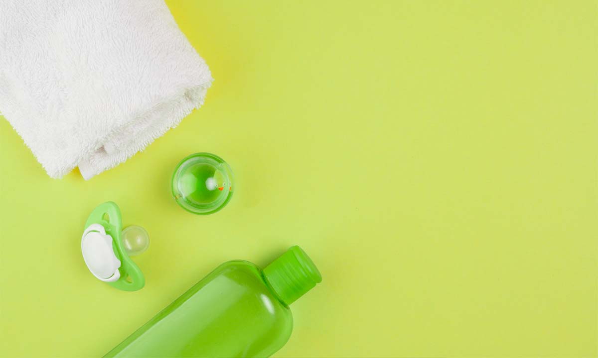 7 Manfaat Baby Oil untuk Rambut Sehat, Kuat, dan Berkilau