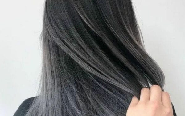 10 Warna Rambut yang Cocok untuk Kulit Sawo Matang