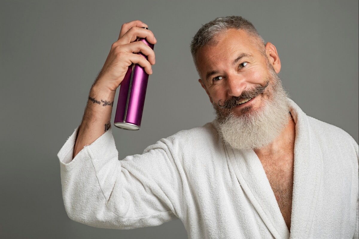 7 Pilihan Parfum Rambut Pria yang Wanginya Tahan Lama