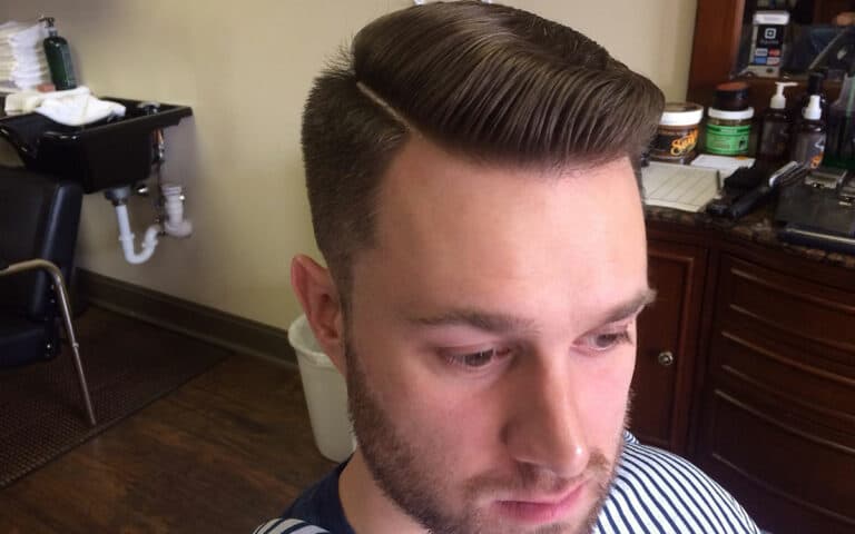 8 Inspirasi Potongan Rambut 2 Jari, Bikin Keren dan Kekinian