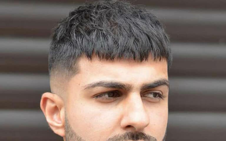 8 Inspirasi Potongan Rambut 2 Jari, Bikin Keren dan Kekinian